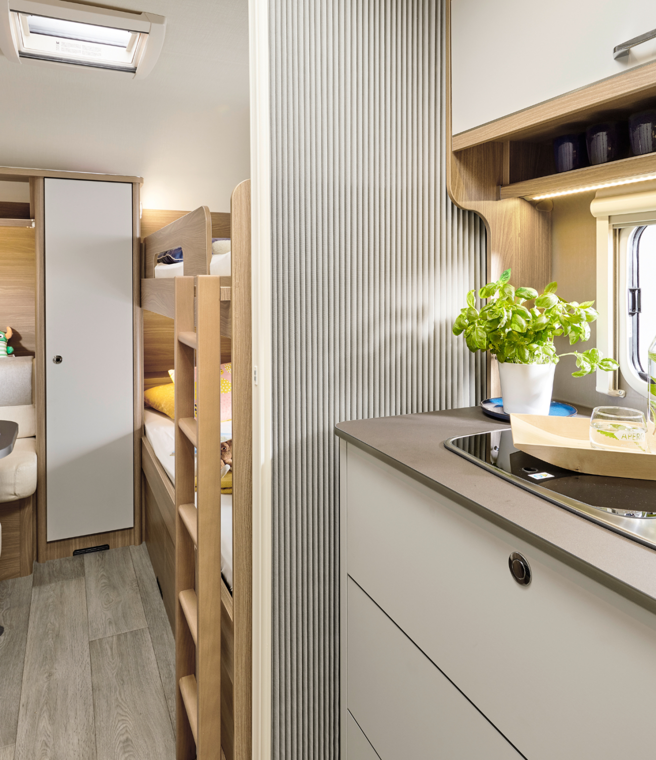 le-plan-et-la-configuration-int-rieure-d-une-caravane